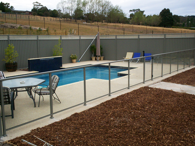 Frameless Glass Pool Fencing Melbourne | Nu-Lite Balustrade